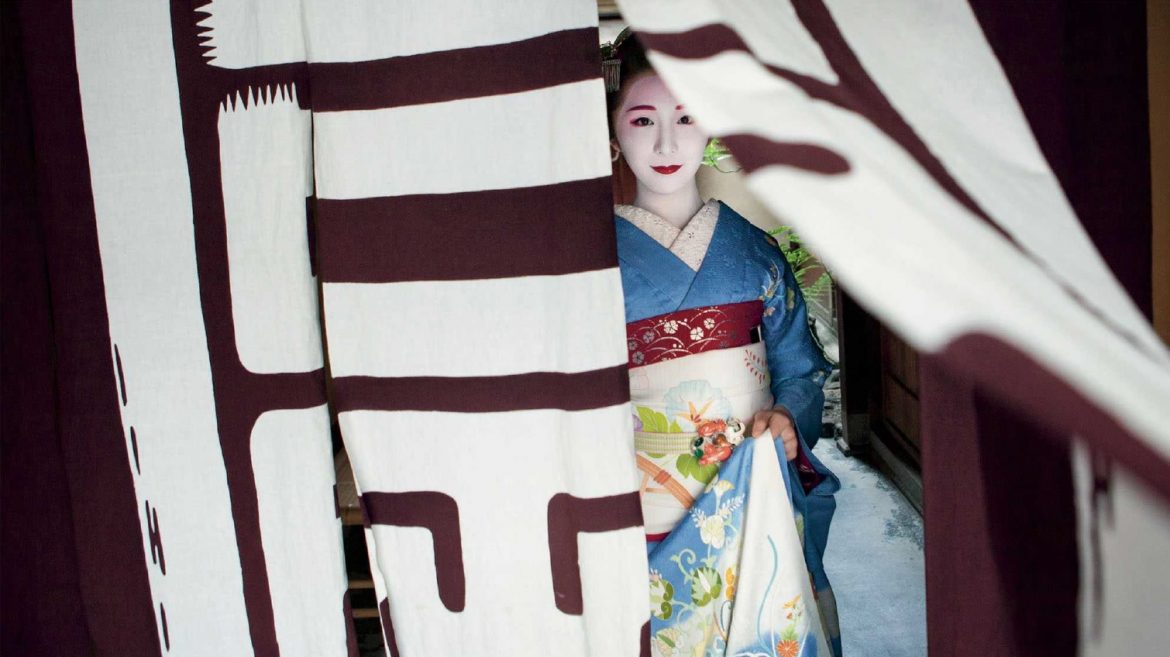 Secret Moments of Maikos - The Real Japan